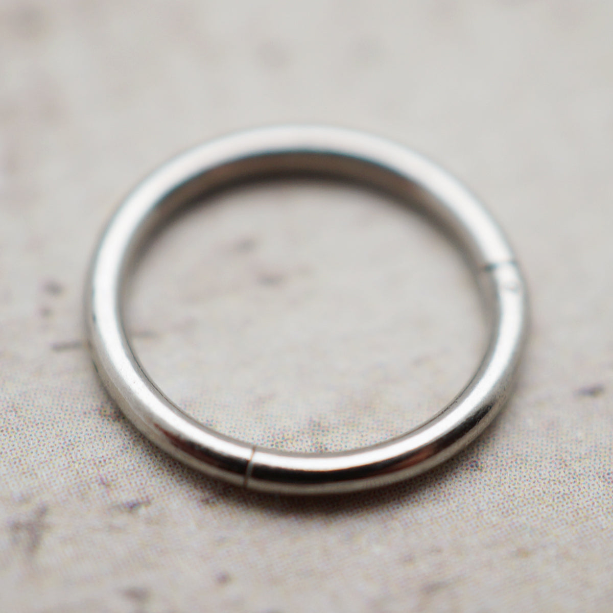 Clicker simple "MELODIE" 1.2mm- acier L316 – Clip Story bijoux